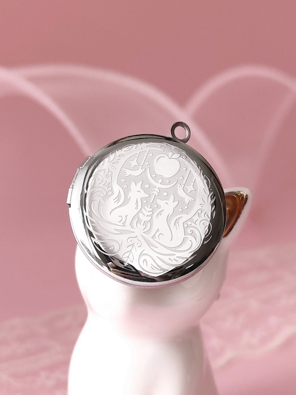 The Ballad of The Archer and the Fox Locket Necklace – Gadget4entertainment