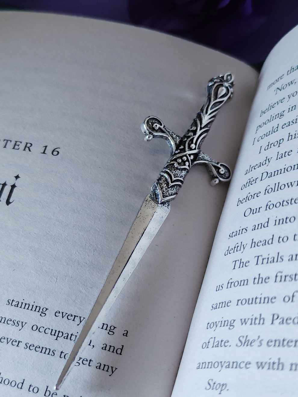 Paedyn Gray Dagger Bookmark – Gadget4entertainment